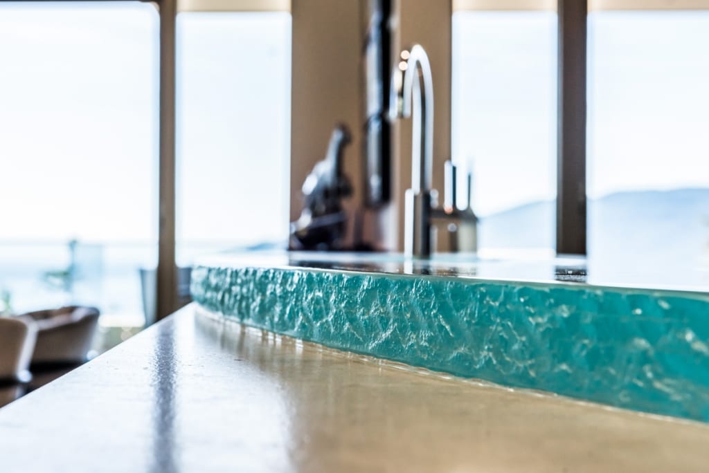 Calgary Glass Countertops | Thick Glass Bar Tops | Textured Glass